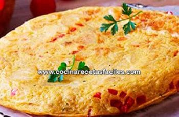 Tortilla de patatas con cebolla - Recetas de huevos y tortillas