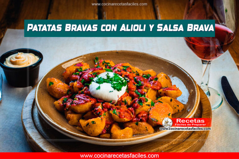 Patatas Bravas con Alioli y Salsa Brava | Receta Casera Fácil